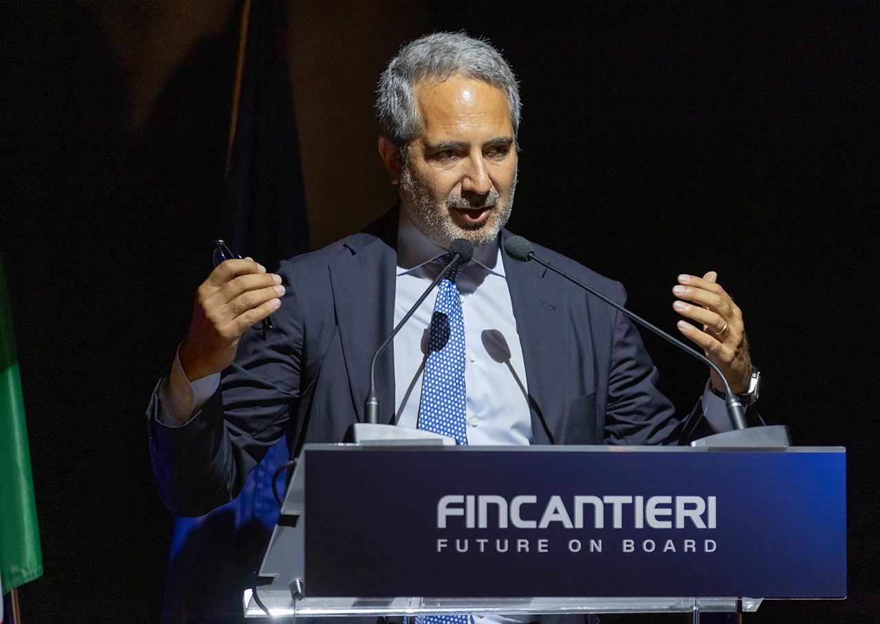Fincantieri fornecerá à Marinha uma unidade de apoio - Rádio Miróbriga